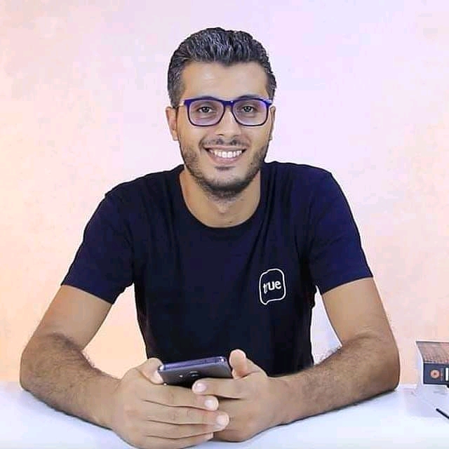 أمين راغب يثير الجدل بسبب تهنئة العيد - هاشتاغ